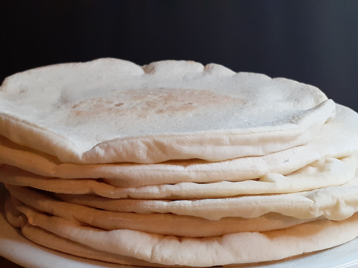 Pita Pizza - JAHZKITCHEN