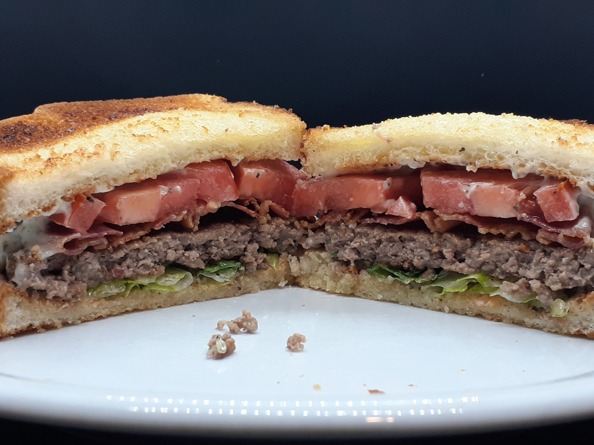 BLT Burger - JAHZKITCHEN