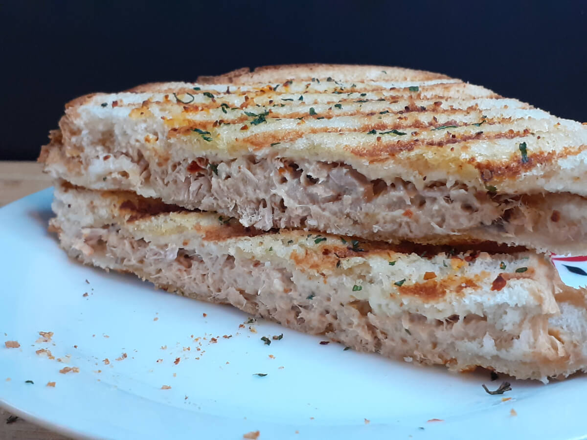 Tuna Sandwich - JAHZKITCHEN