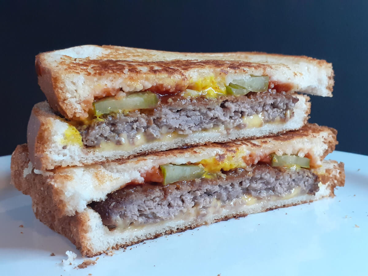Grilled Cheeseburger Sandwich - JAHZKITCHEN